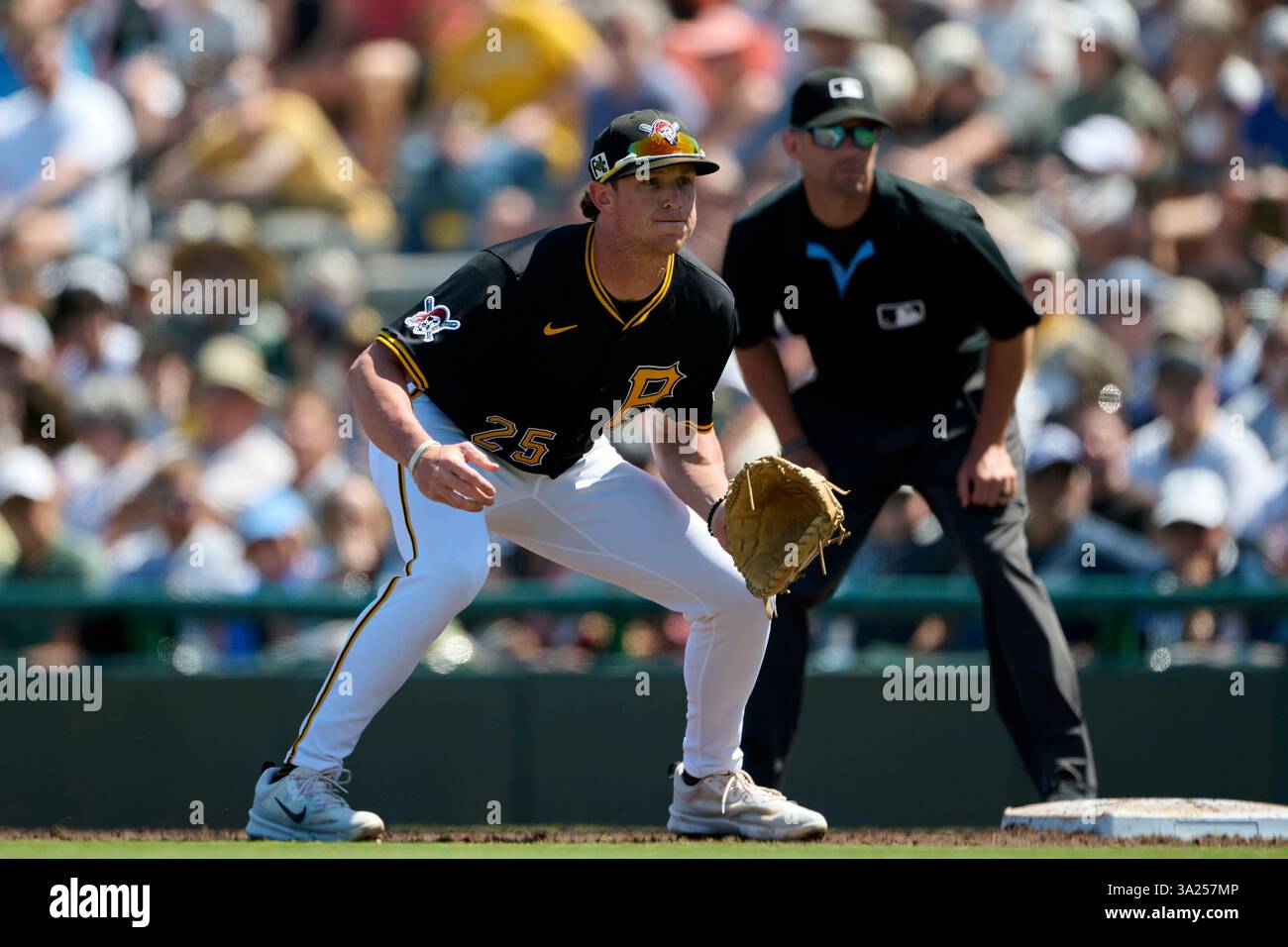 Pittsburgh Pirates first baseman Billy Cook (25) during an MLB Spring ...
