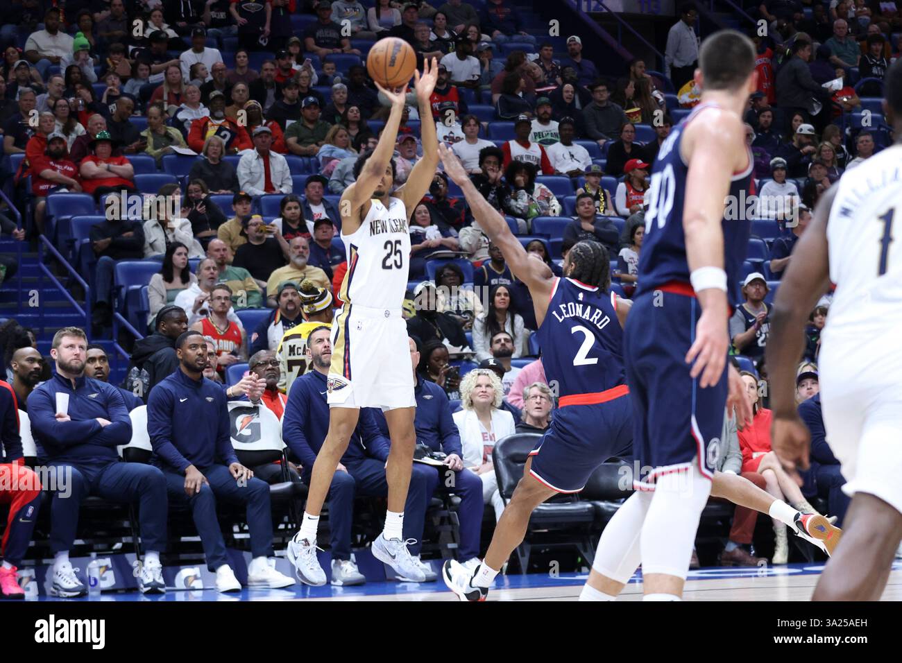 New Orleans Pelicans guard Trey Murphy III (25) shoots a three-pointer over Los Angeles Clippers ...