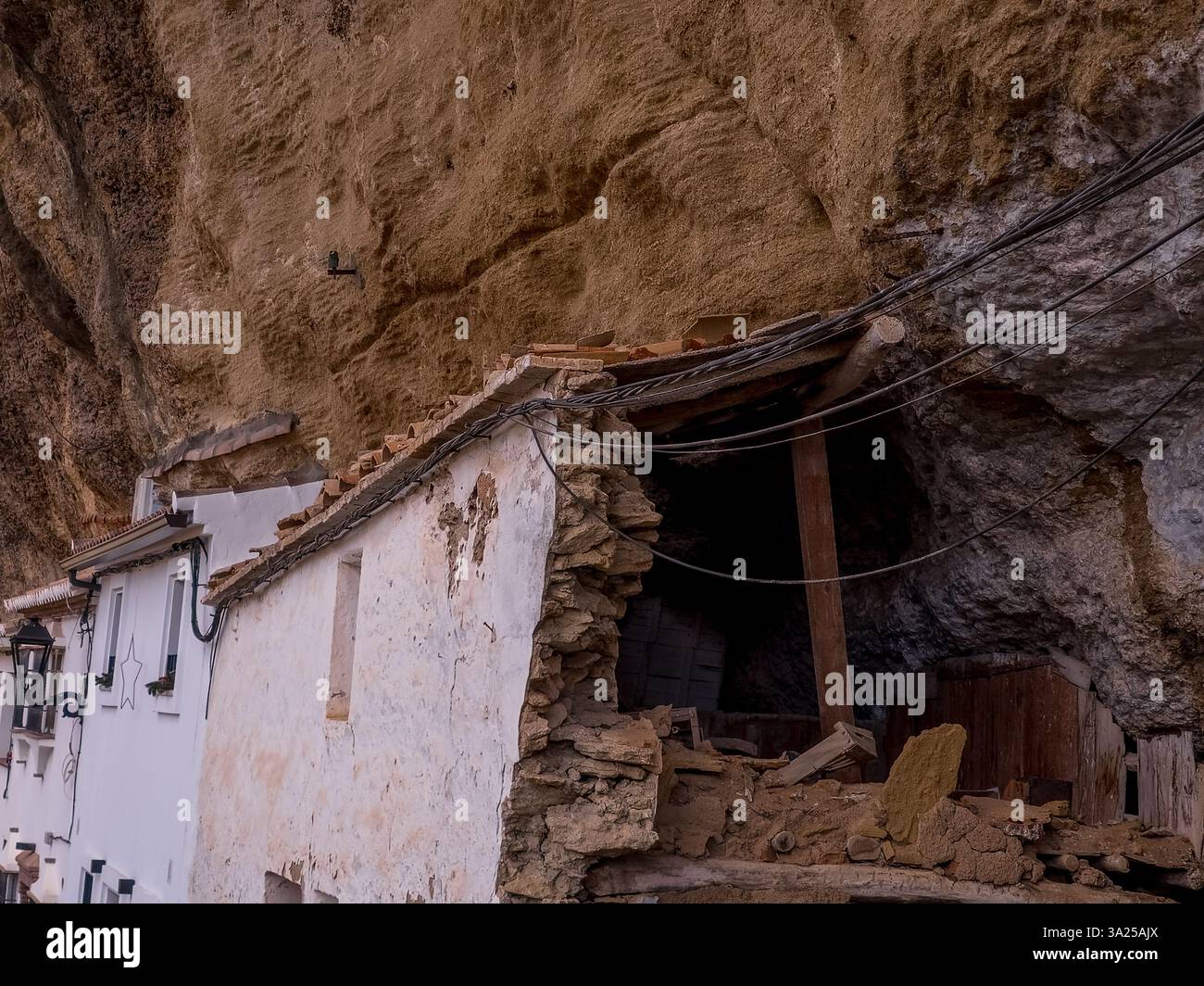 White cave house local architecture hi-res stock photography and images ...