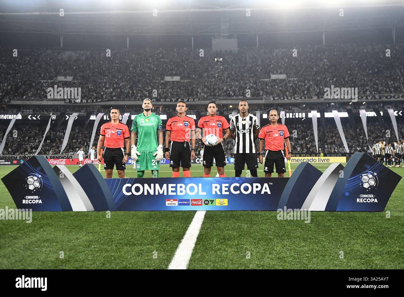 Rio de Janeiro, Brazil, February 28, 2025. Football match between ...