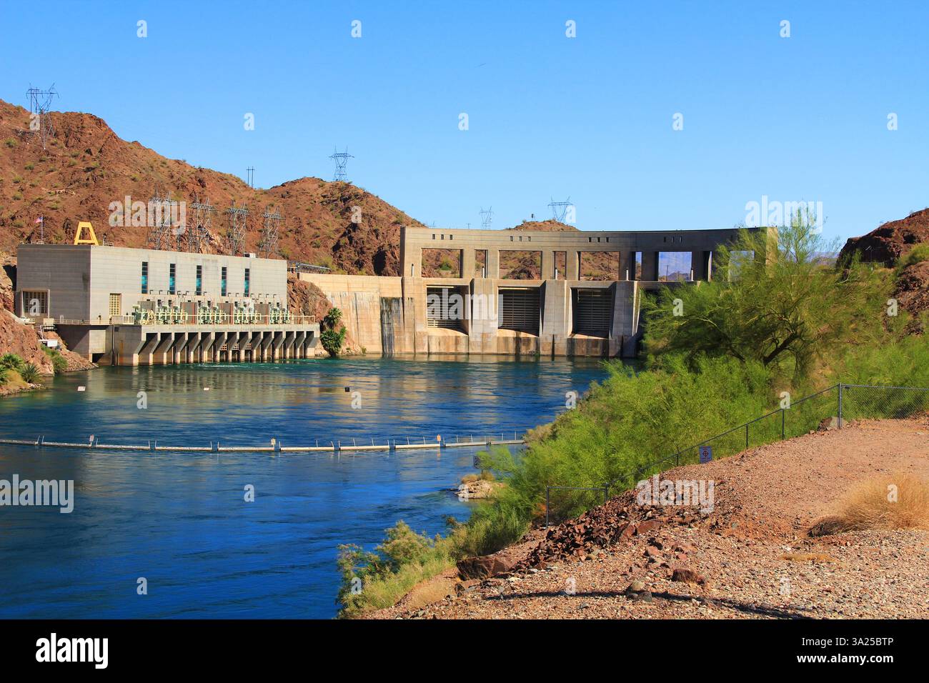 Parker Dam on the Colorado River in Parker Dam, California, USA Stock ...