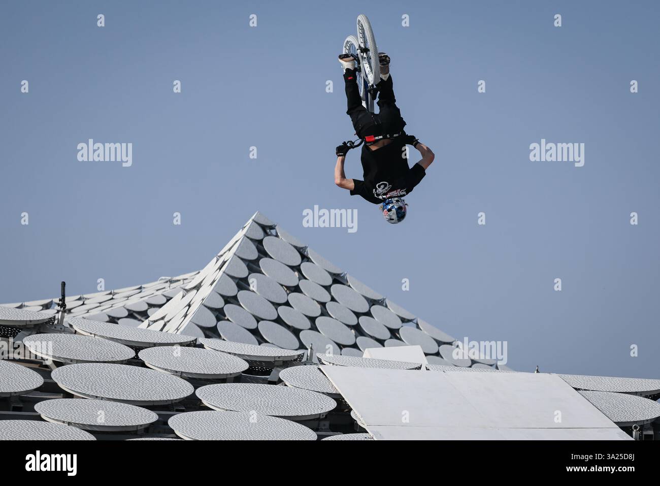 Hamburg, Germany. 10th Mar, 2025. Trial mountain biker Fabio Wibmer ...