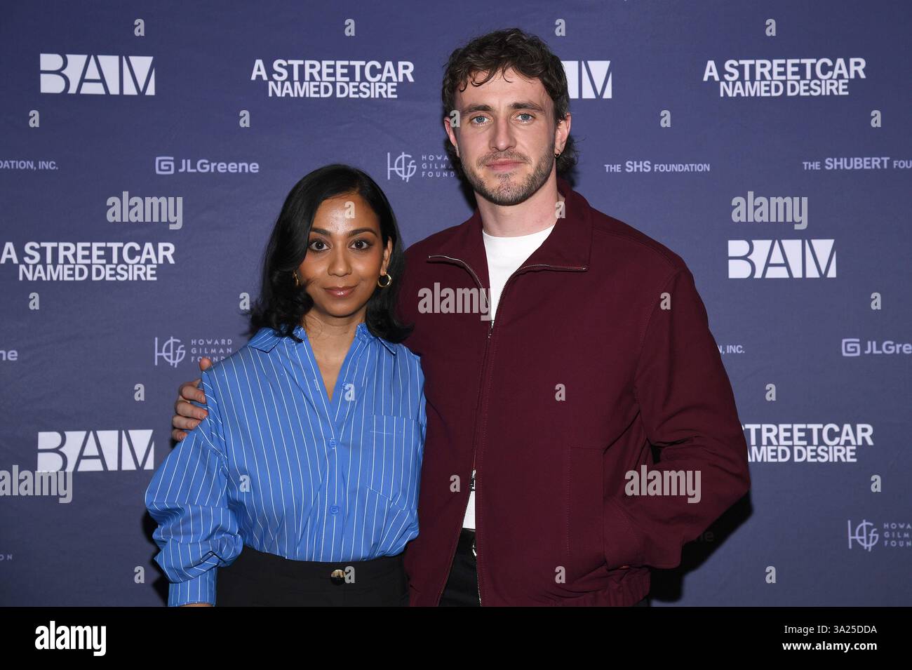 (L-R) Actors Anjana Vasan and Paul Mesca pose during 'A Streetcar Named ...