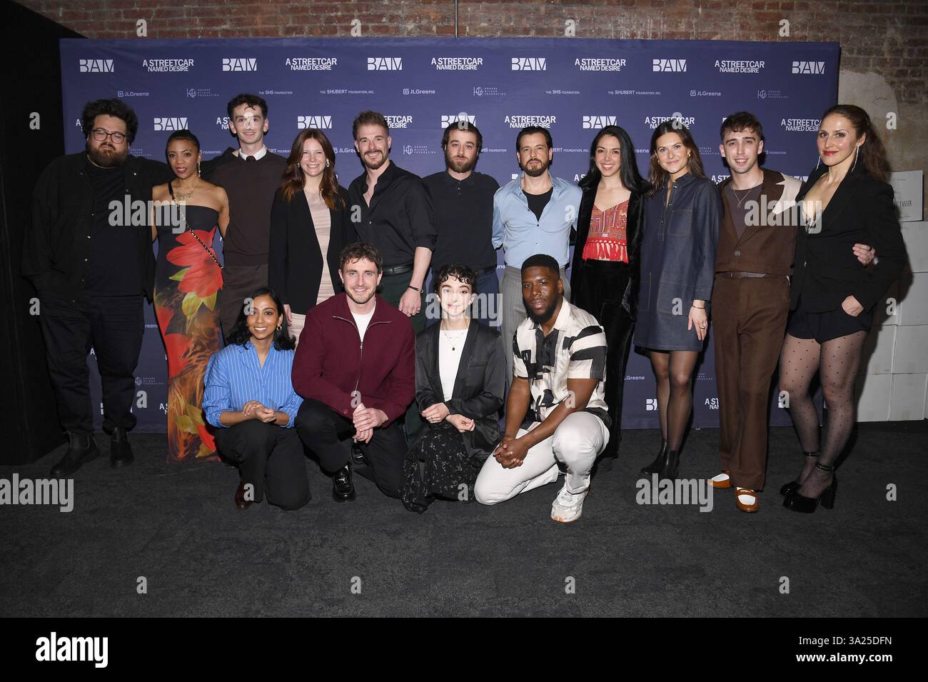 Cast and crew of 'A Streetcar Named Desire' pose on opening Night at ...