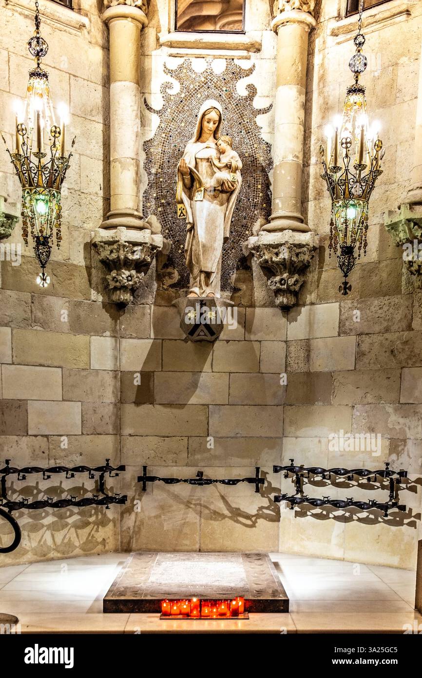 Basilica Sagrada Familia Crypt Portrait Detail. Virgin Mary Sculpture ...