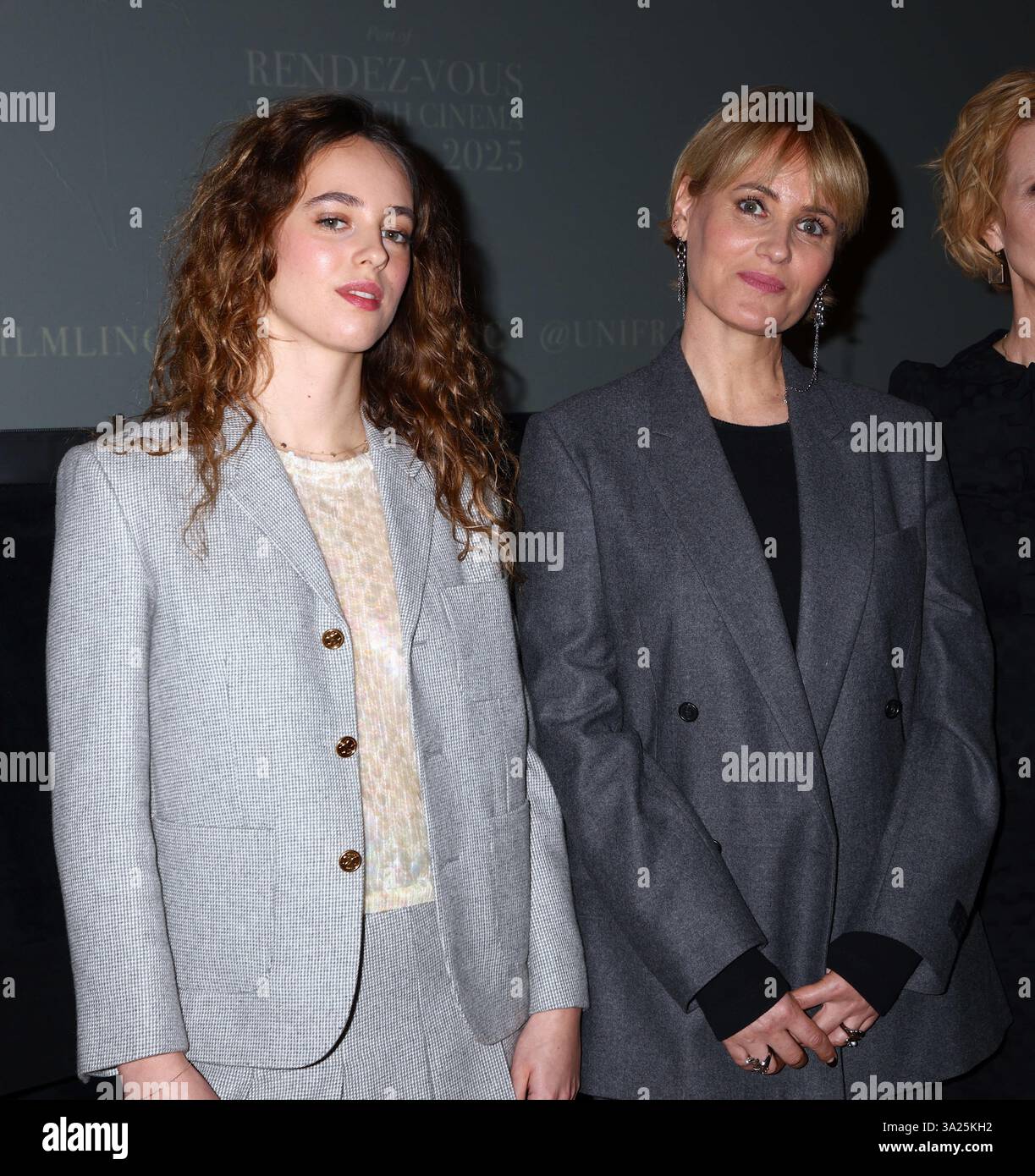 U.S Actress Cynthia Nixon with French actresses Judith Godreche and ...