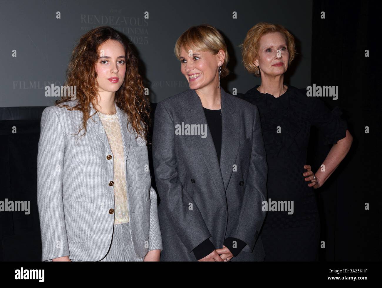 U.S Actress Cynthia Nixon with French actresses Judith Godreche and ...