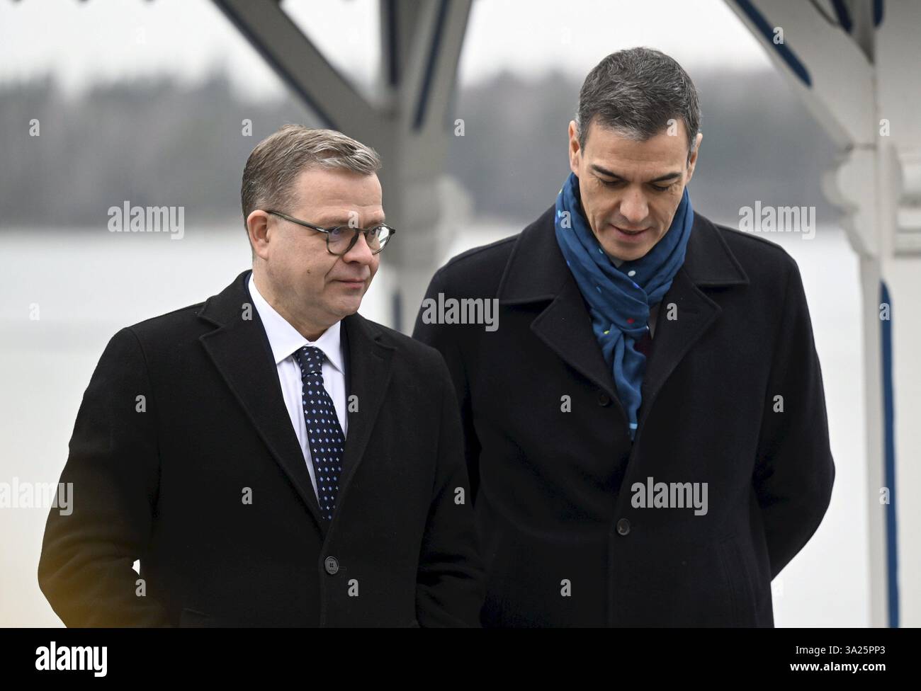 Helsinki, Finland. 12th Mar, 2025. Spain's Prime Minister Pedro Sanchez (R) and Finland's Prime ...