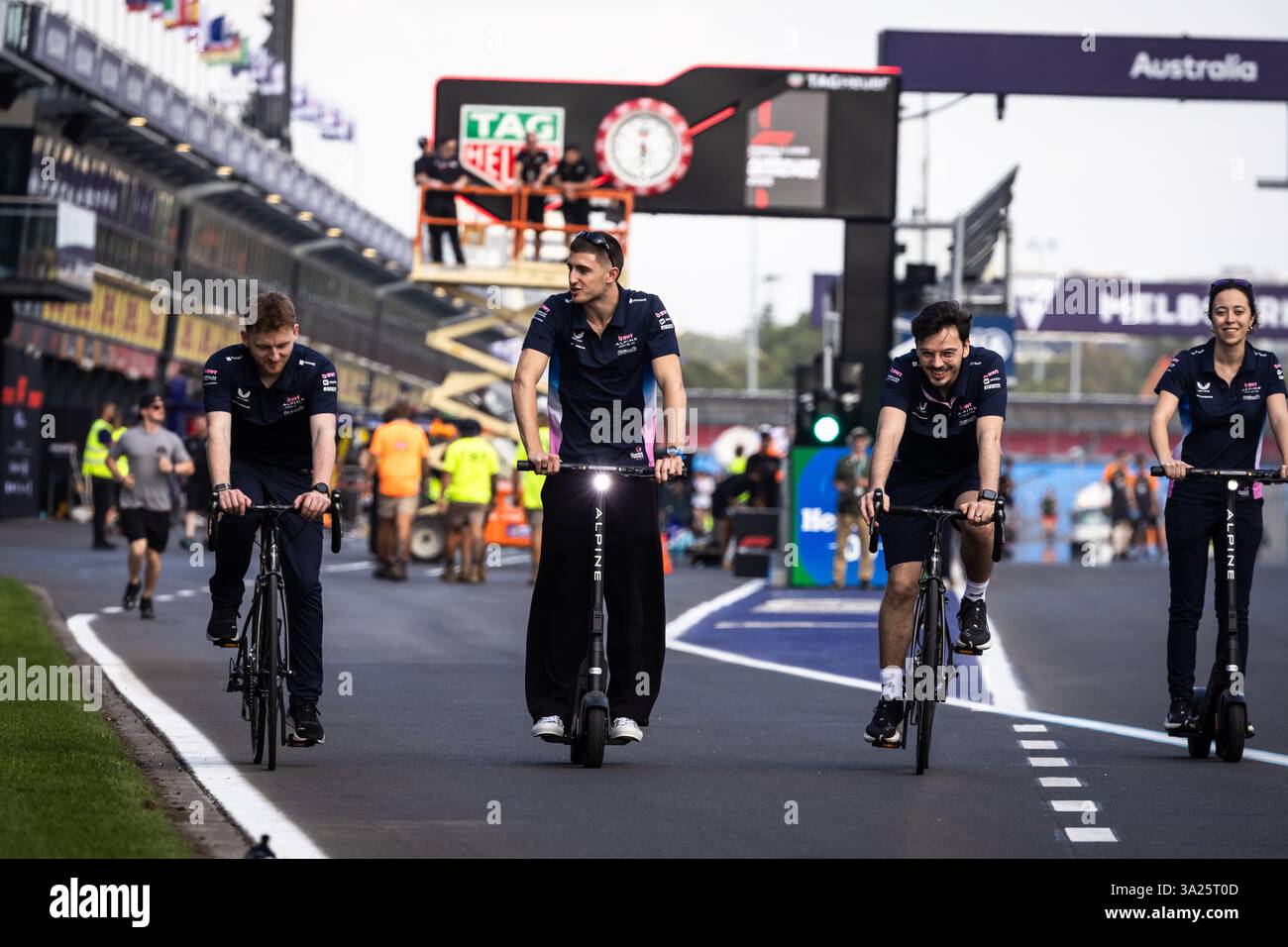 Jack Doohan (AUS) Alpine F1 Team rides the circuit with the team. 12.03 ...
