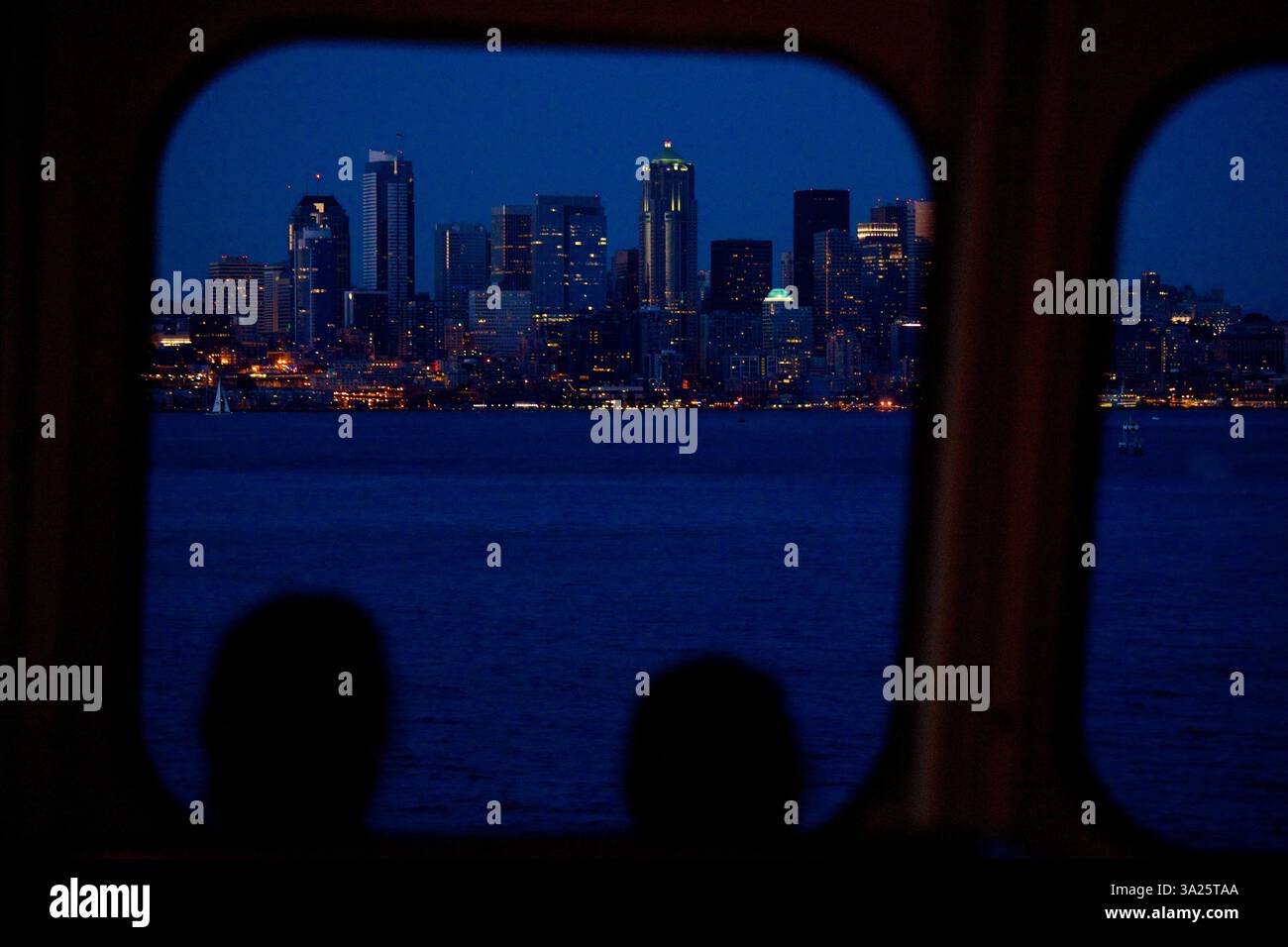 Ferry to bremerton hi-res stock photography and images - Alamy