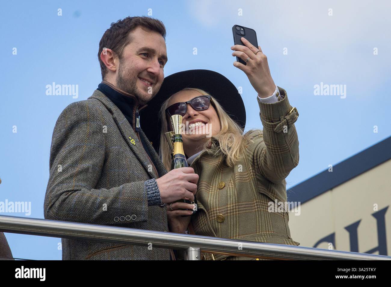 Cheltenham, UK. 11th Mar, 2025. Racegoers enjoying day one of the 2025 ...
