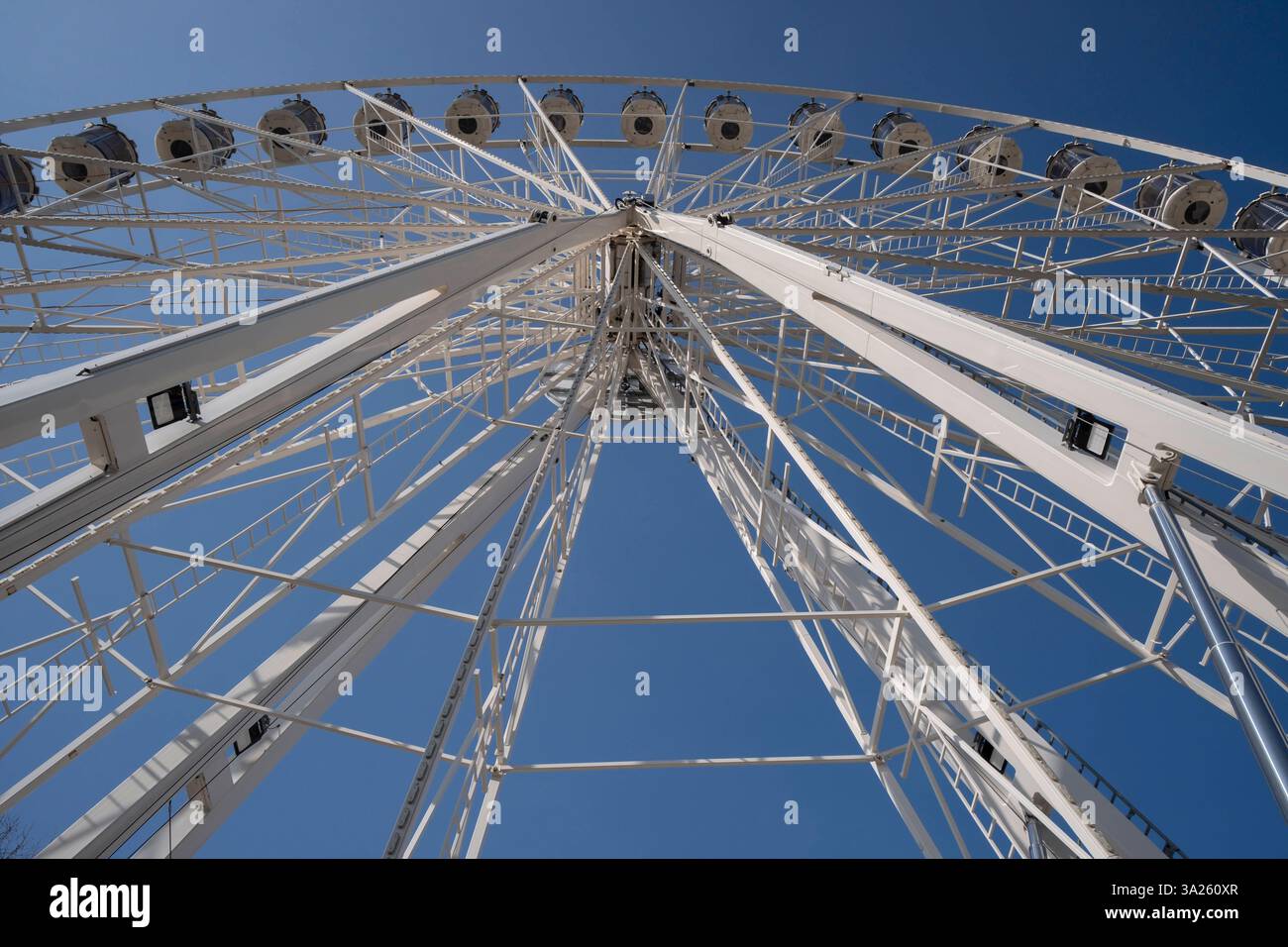 Riesenrad am Kölner Zoo *** Ferris wheel at Cologne Zoo Nordrhein ...