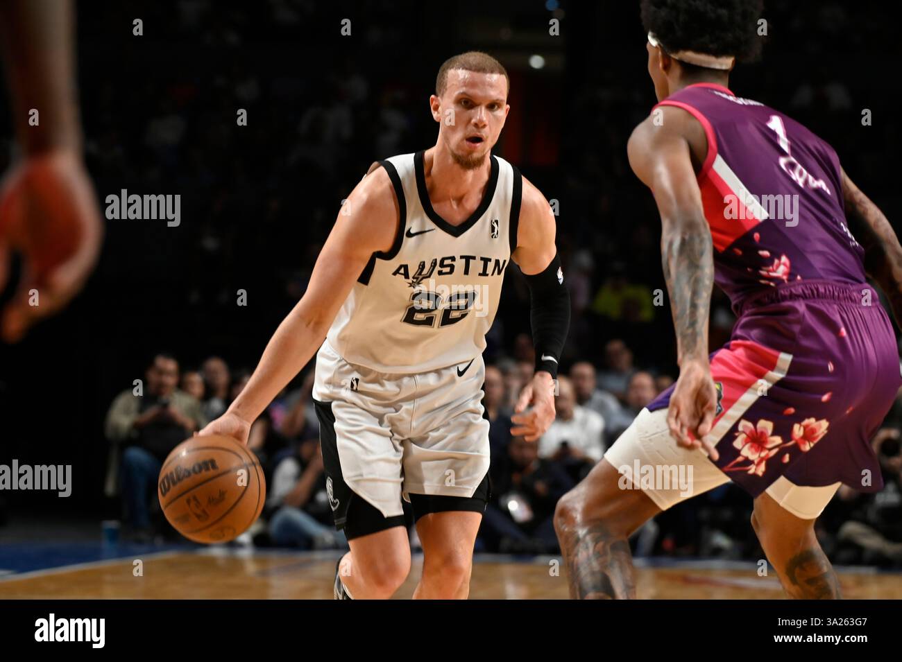 Mexico City, Mexico. 11th Mar, 2025. Malachi Flynn #22 of Austin Spurs ...