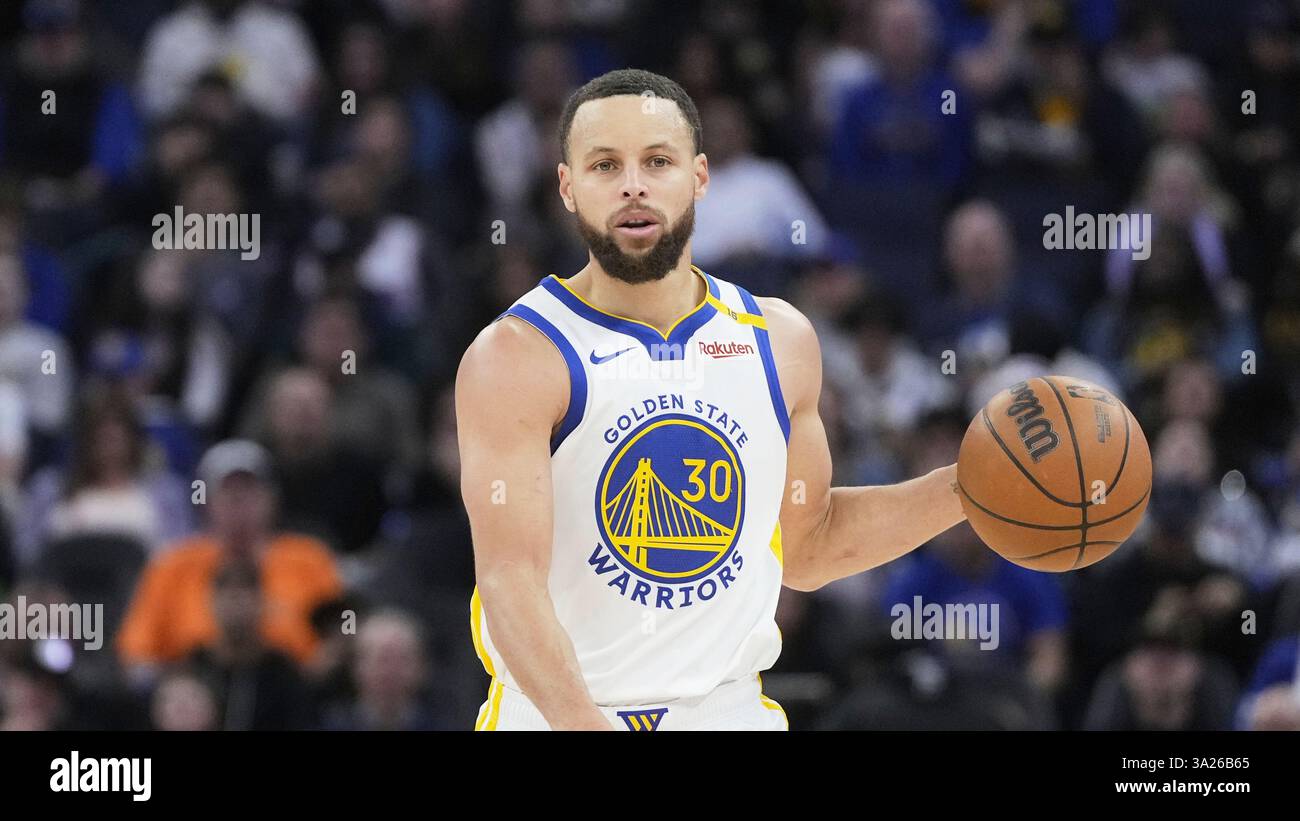Golden State Warriors guard Stephen Curry during an NBA basketball game ...