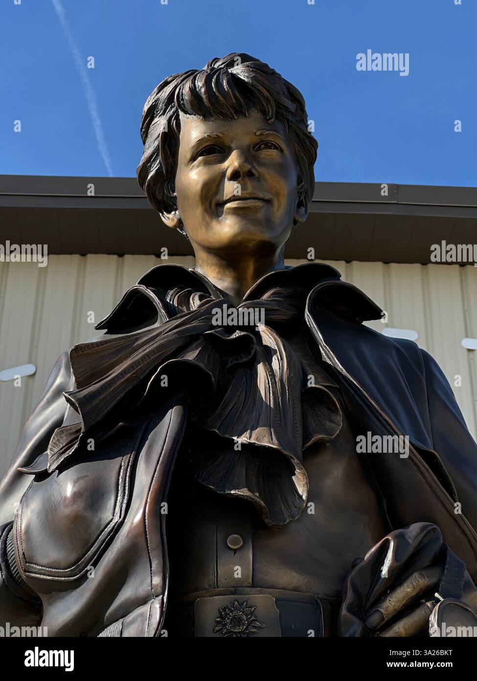 Bronze Statue at Amelia Earhart Hangar Museum Stock Photo - Alamy