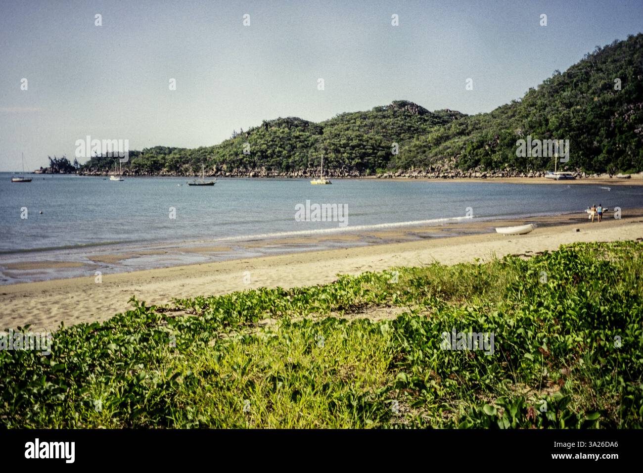 Vintage coastal scene hi-res stock photography and images - Alamy