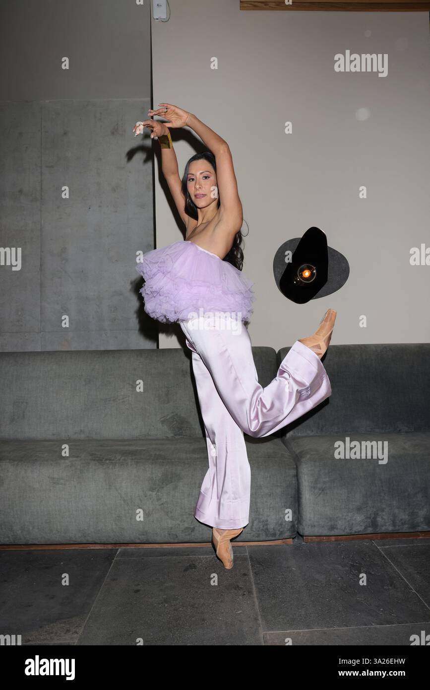 Dancer and ambassador of culture in Mexico, Elisa Carrillo Cabrera ...