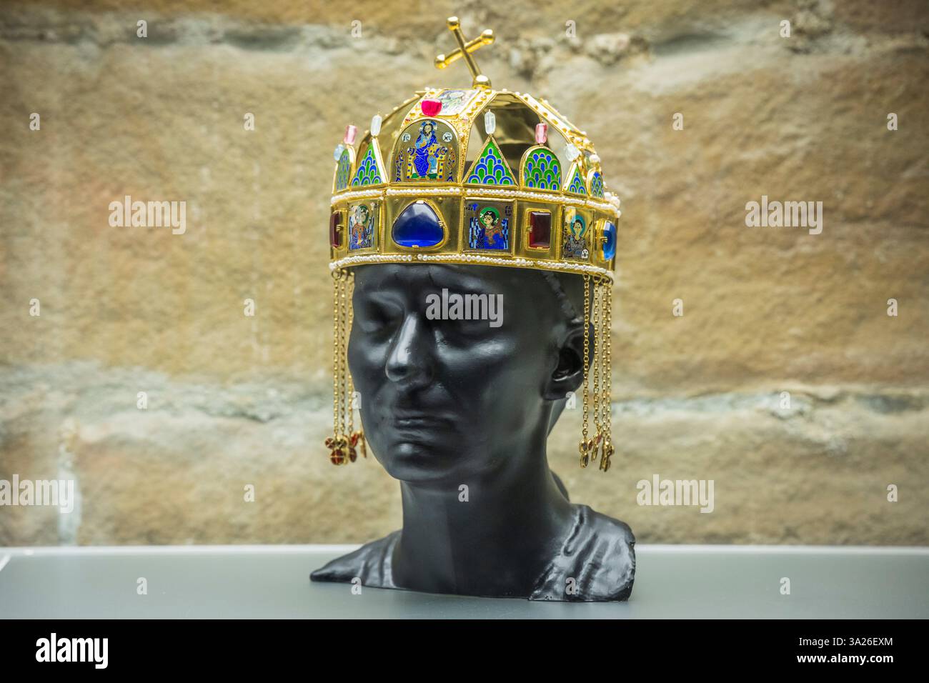 Installation of a copy of the Holy Crown of Hungary (Crown of Saint ...