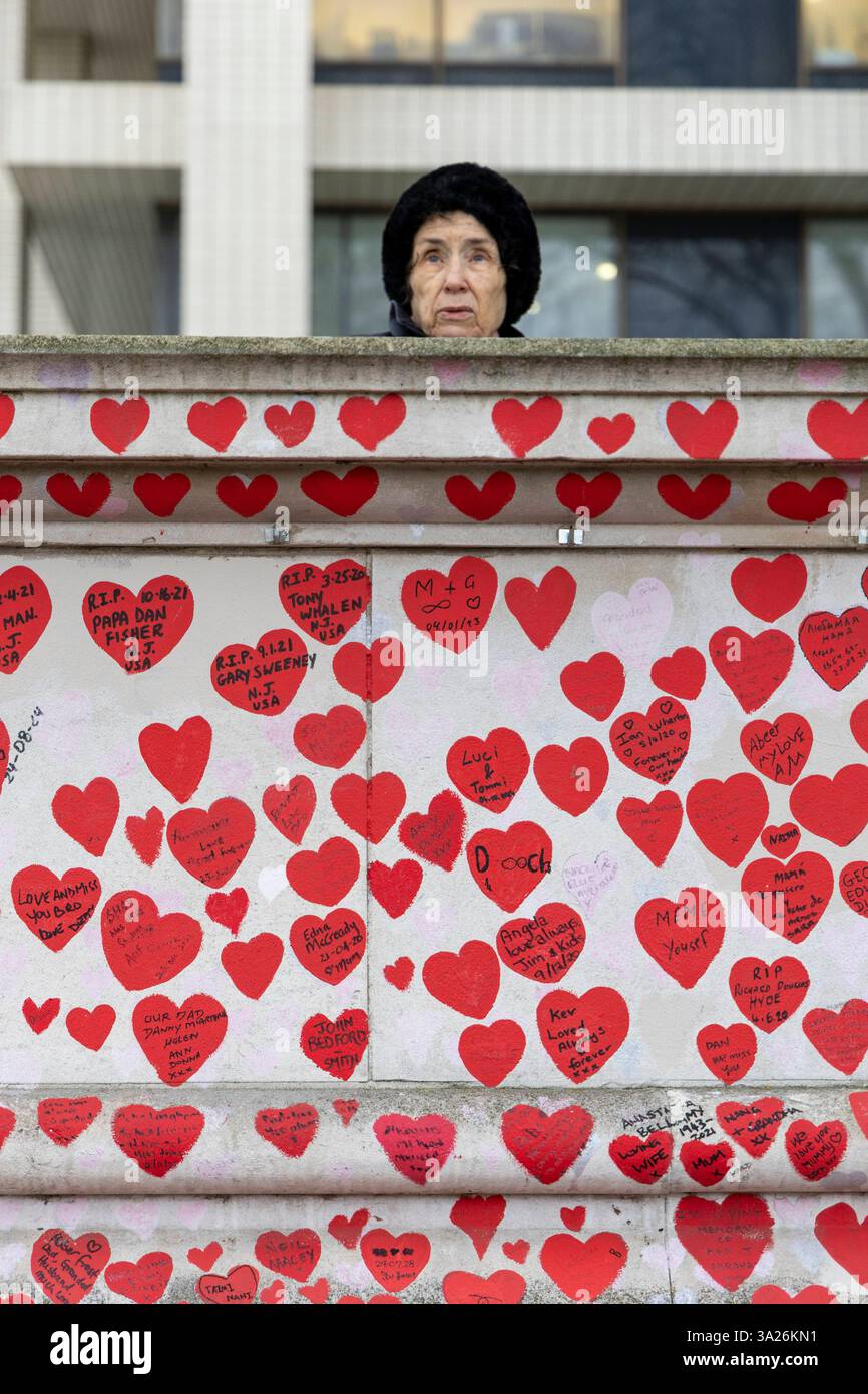 Die National Covid Memorial Wall. 09.12.2024, EU, GBR, England, London ...