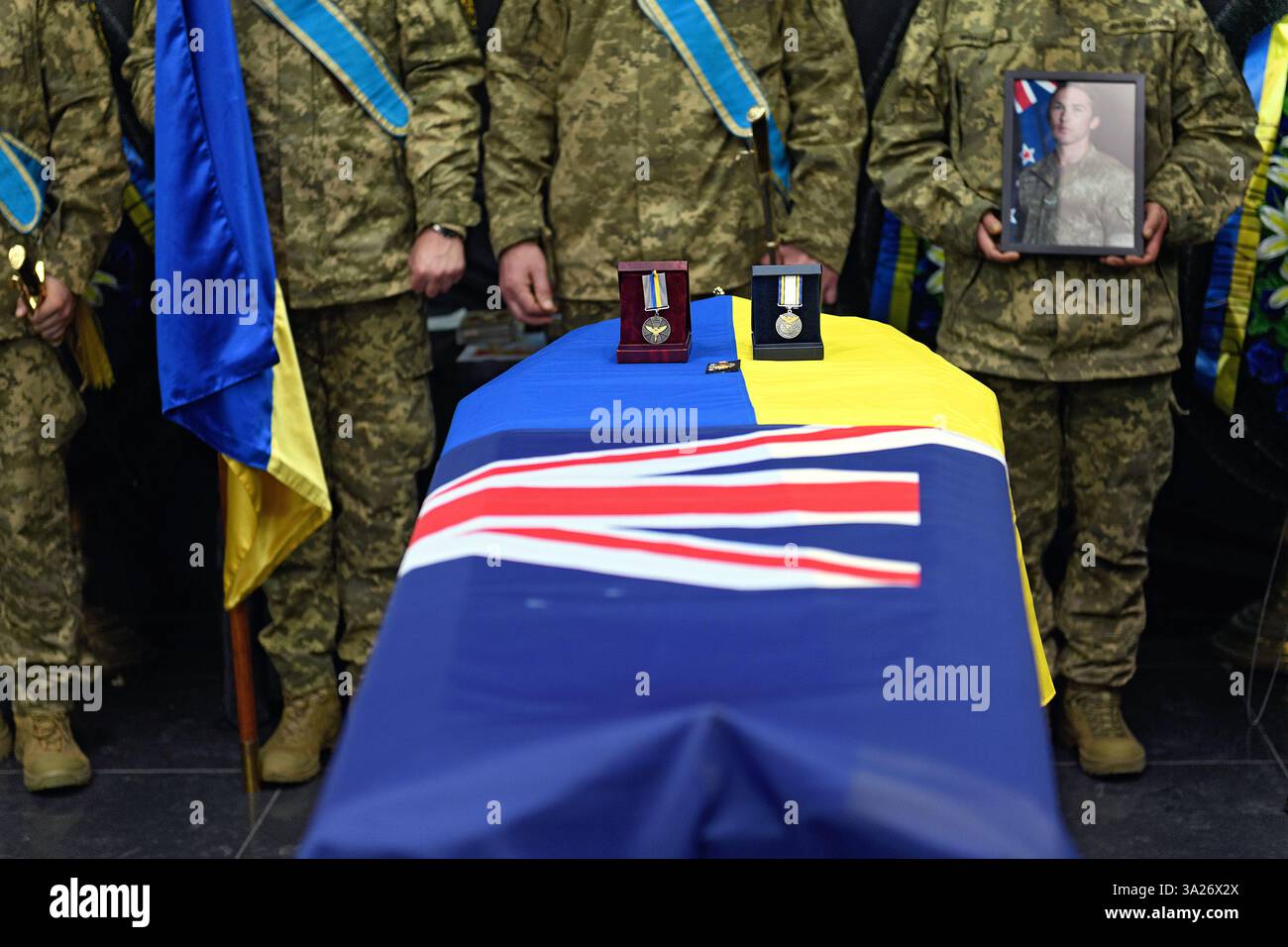 Non Exclusive: "For Battle Merit" and "The Defence Intelligence of ...