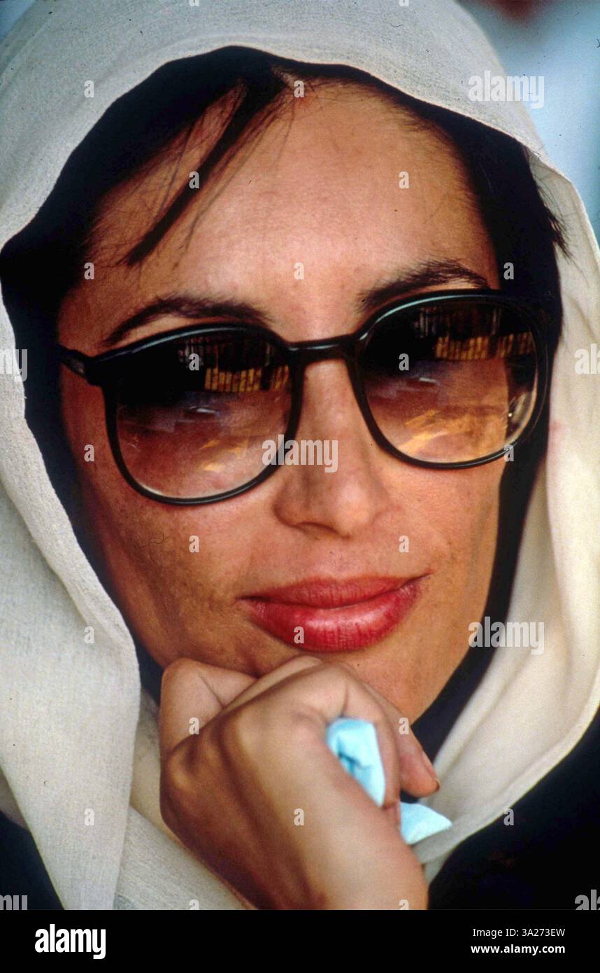 BENAZIR BHUTTO (1953 - 2007) was assassinated Thursday December 27 ...