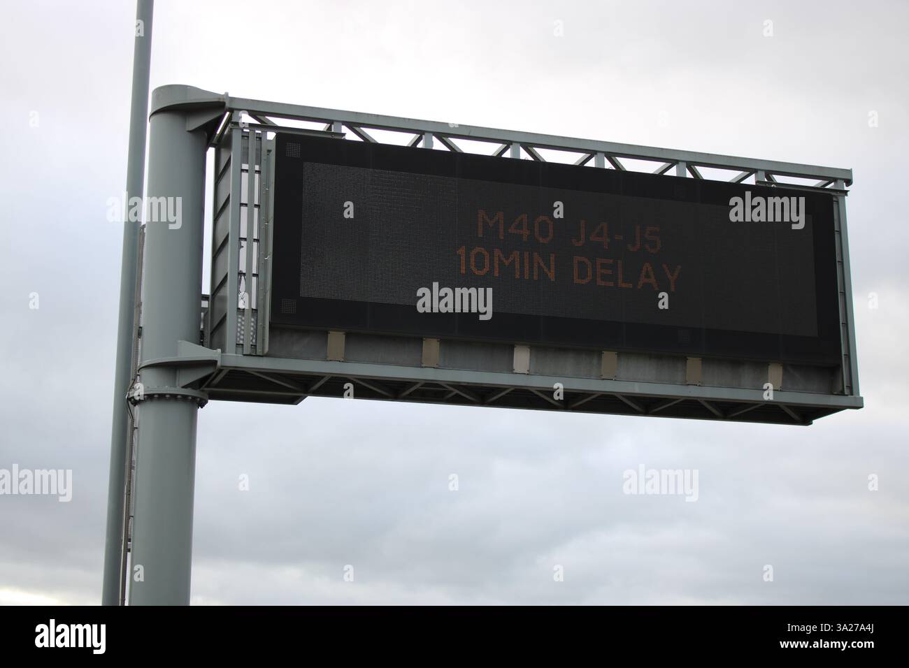 Matrix board roads hi-res stock photography and images - Alamy