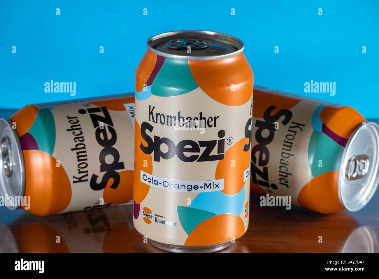 Sweet party logo simple hi-res stock photography and images - Alamy