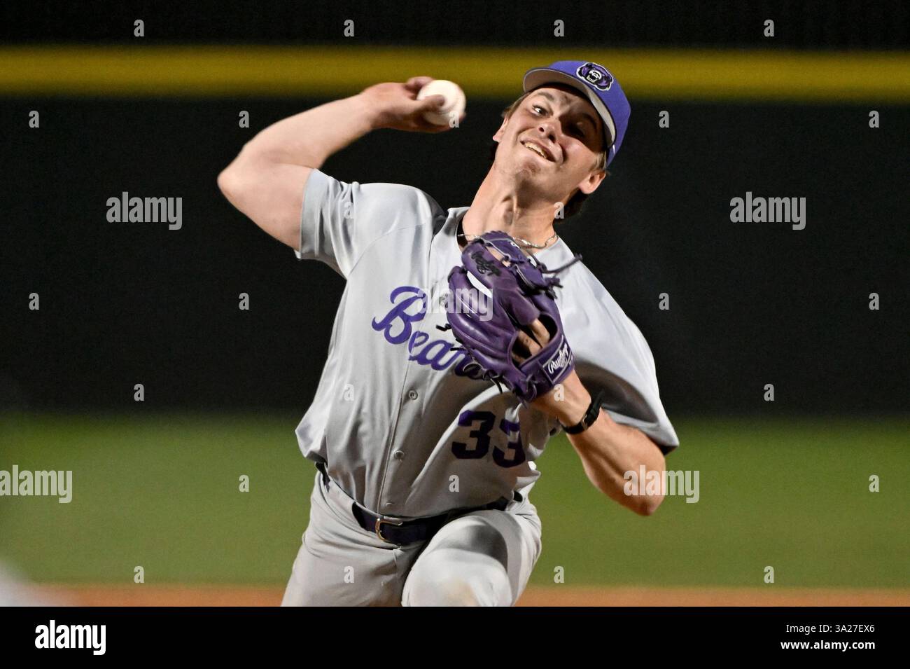Central Arkansas pitcher Luke Lorence (33) throws a pitch against ...