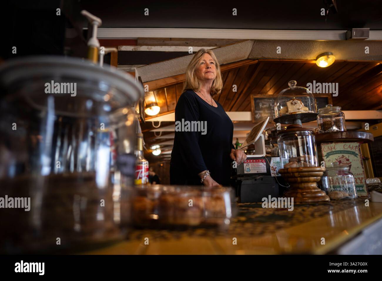 Point Roberts, United States. 05th Mar, 2025. Tamra Hansen, Owner of ...