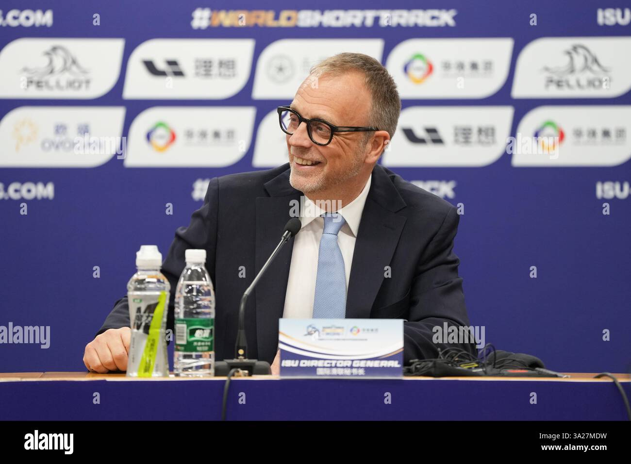 (250312) -- BEIJING, March 12, 2025 (Xinhua) -- ISU Director General ...