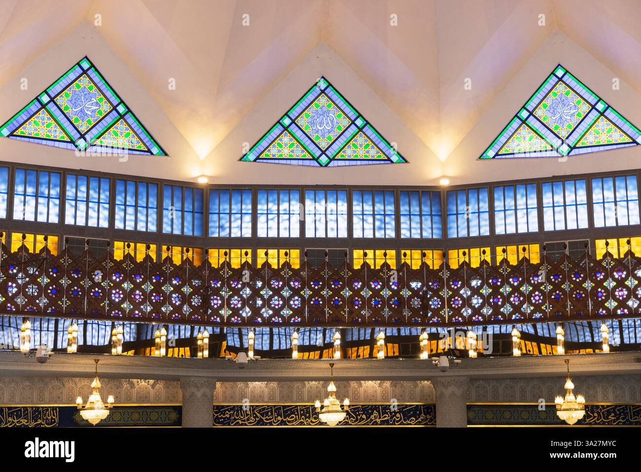Interior of National Mosque of Malaysia, Kuala Lumpur, Selangor ...