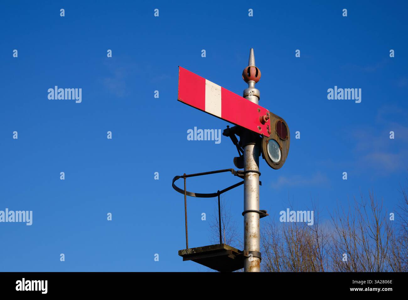 Semaphore signal uk hi-res stock photography and images - Alamy
