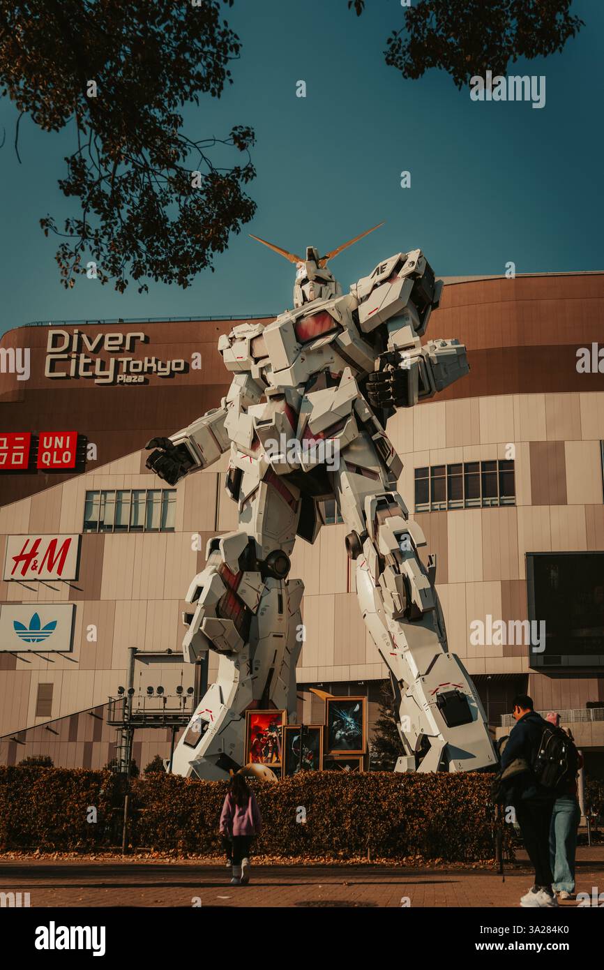 Gundam park hi-res stock photography and images - Alamy
