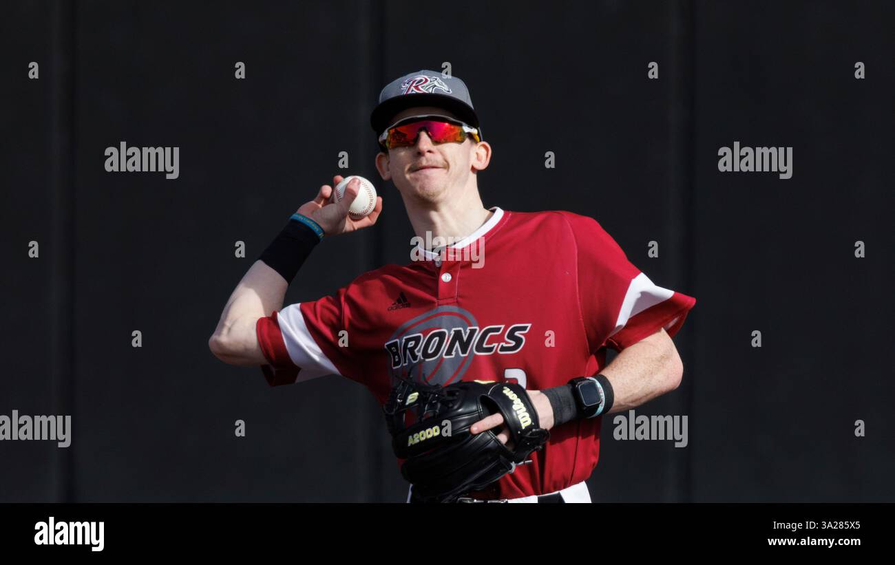 Rider's Matt Leahy (2) makes a throw during an NCAA baseball game on Saturday, Feb. 22, 2025, in ...