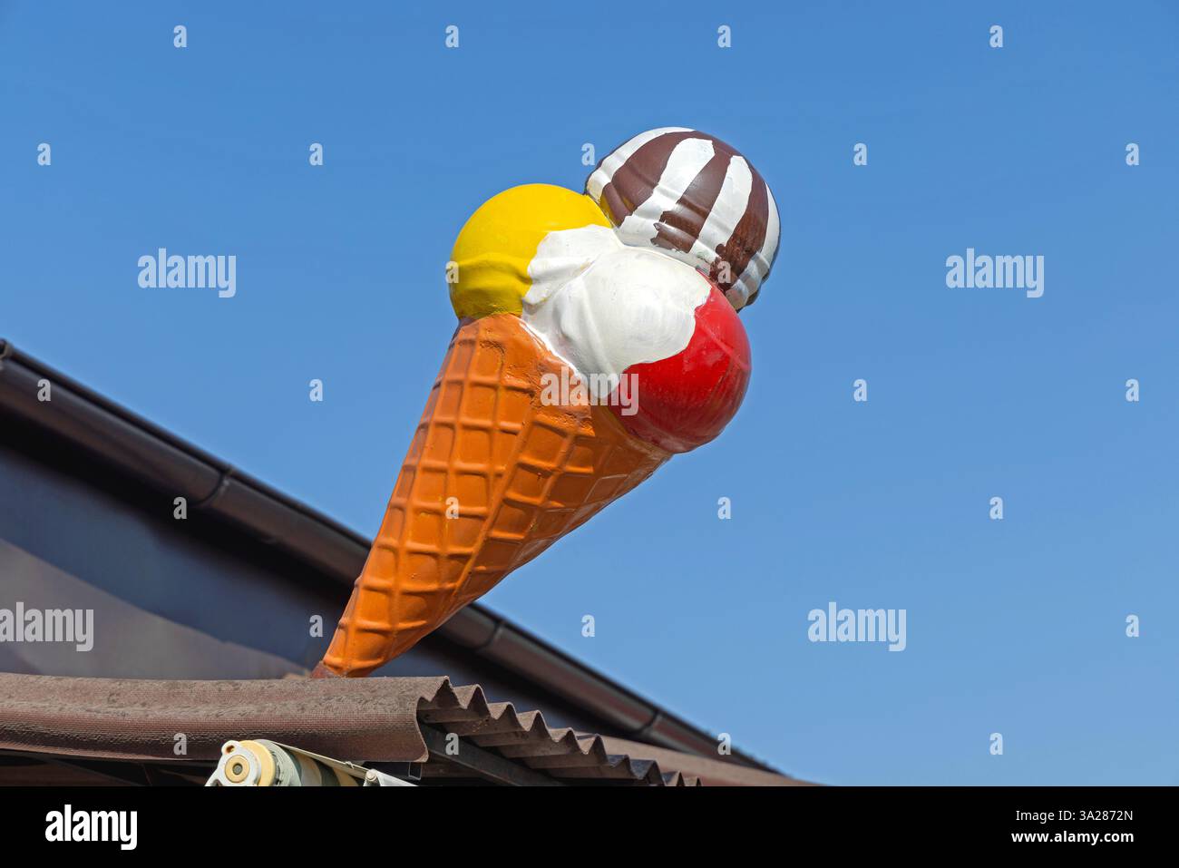 Large Ice Cream Cone Mock Up Sign at Sweets Shop Roof Top Sky Stock ...