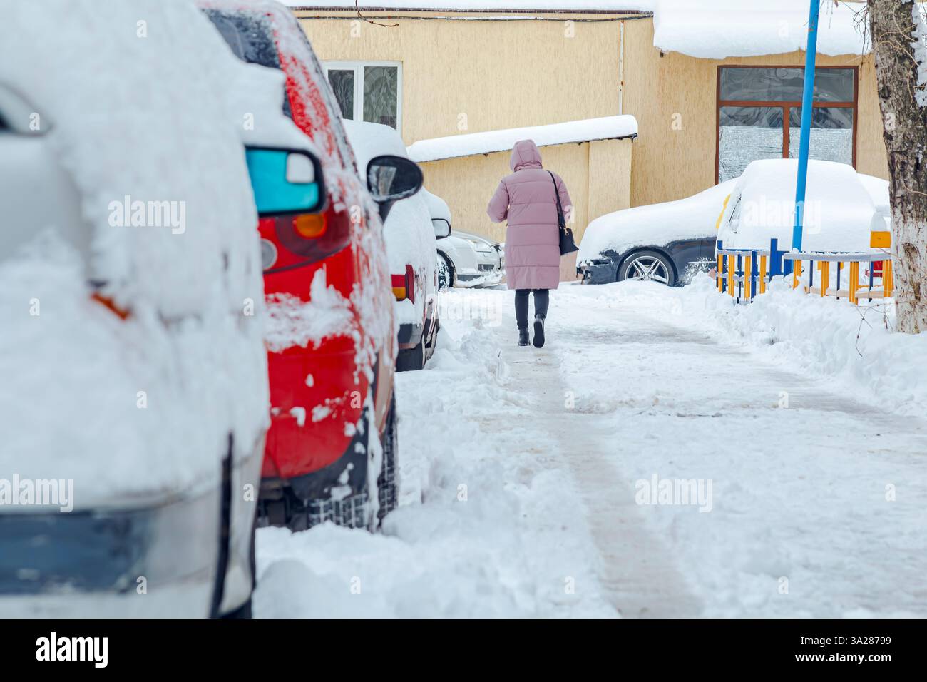 Typical generic suburban street hi-res stock photography and images - Alamy