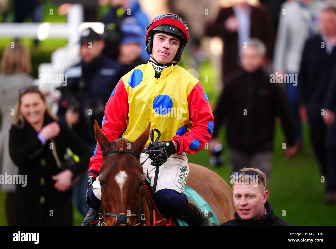 Danny Gilligan celebrates after winning the Debenhams Johnny Henderson ...