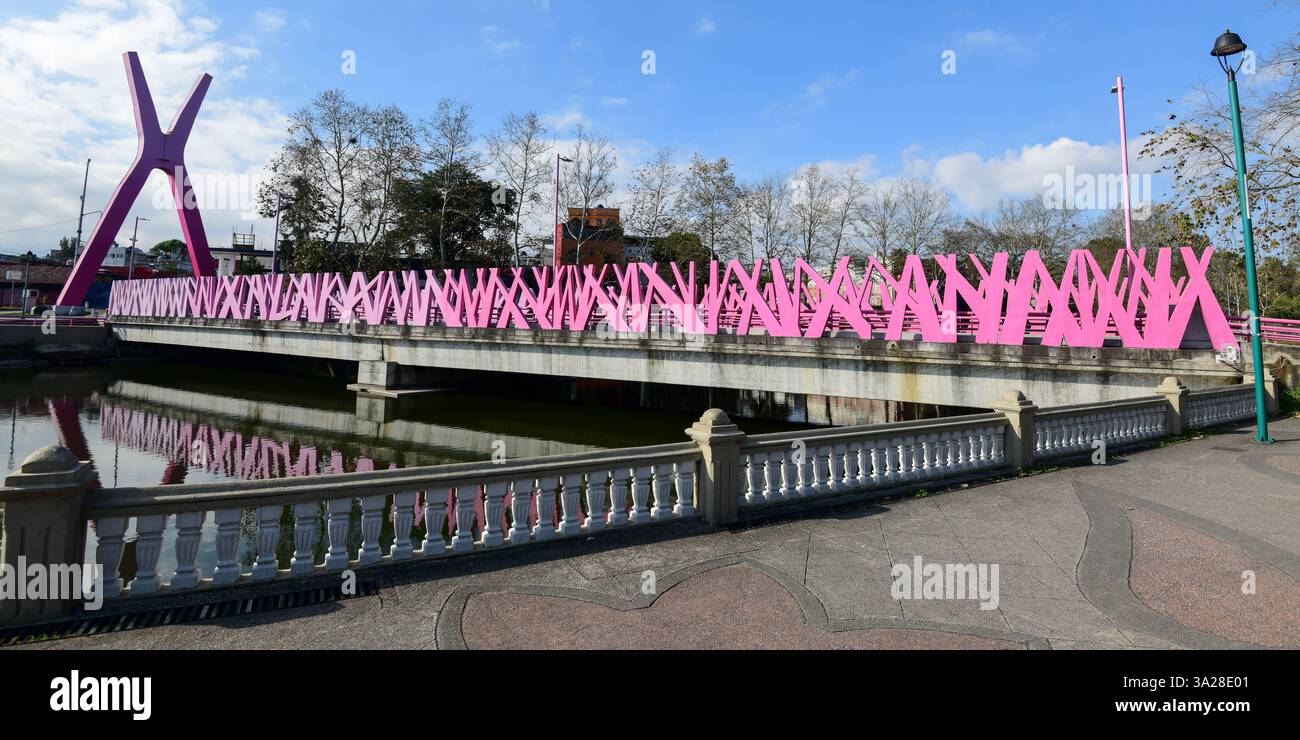 Bridge at Paseo de los Lagos in Xalapa, Mexico Stock Photo - Alamy