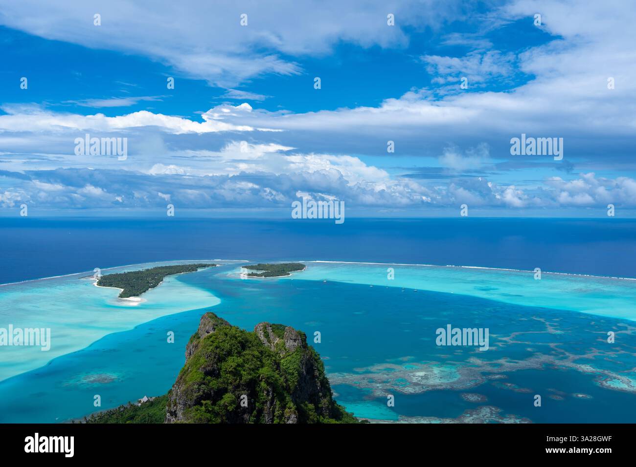 A breathtaking panoramic view from Mount Teurafaatiu in Maupiti island ...