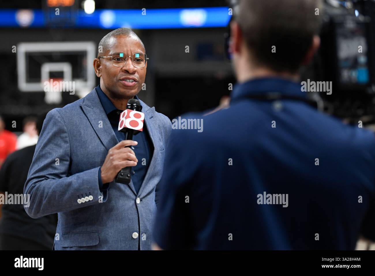 INDIANAPOLIS, IN - MARCH 11: WISH-TV Channel 8 Sports Director Anthony ...