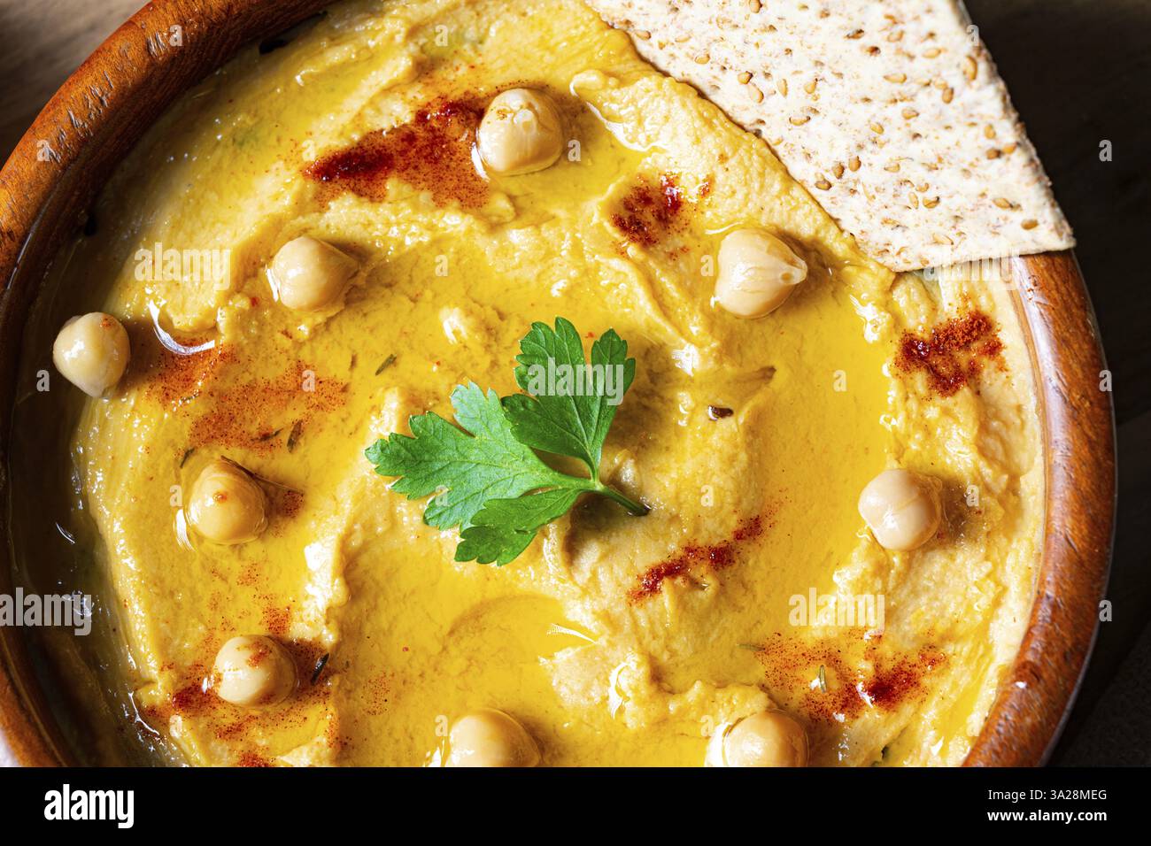 Delicious hummus paste with lemon and chilli Stock Photo - Alamy