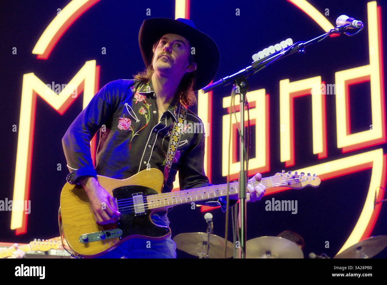 Jess Carson (guitar, vocals), MIDLAND, Uber Eats Music Hall, C2c ...