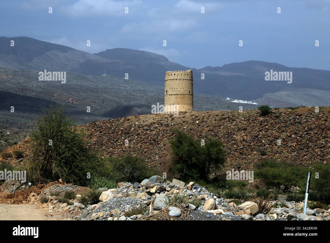 Watchtower Wadi Ghul Hajar Mountains Al Hamra Oman Stock Photo - Alamy