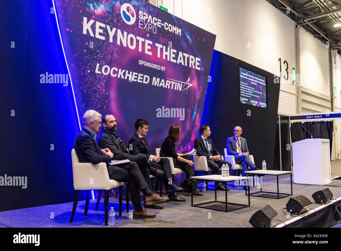 A discussion by Faye Melly, Ricardo Conte, Michal Brichta, Renato ...