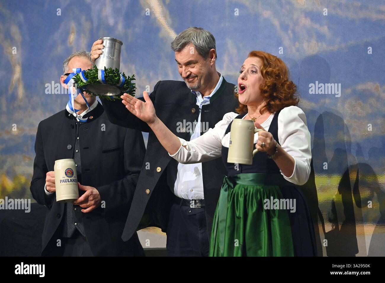 v.re:Luise KINSEHER,Markus SOEDER Ministerpraesident Bayern und CSU ...