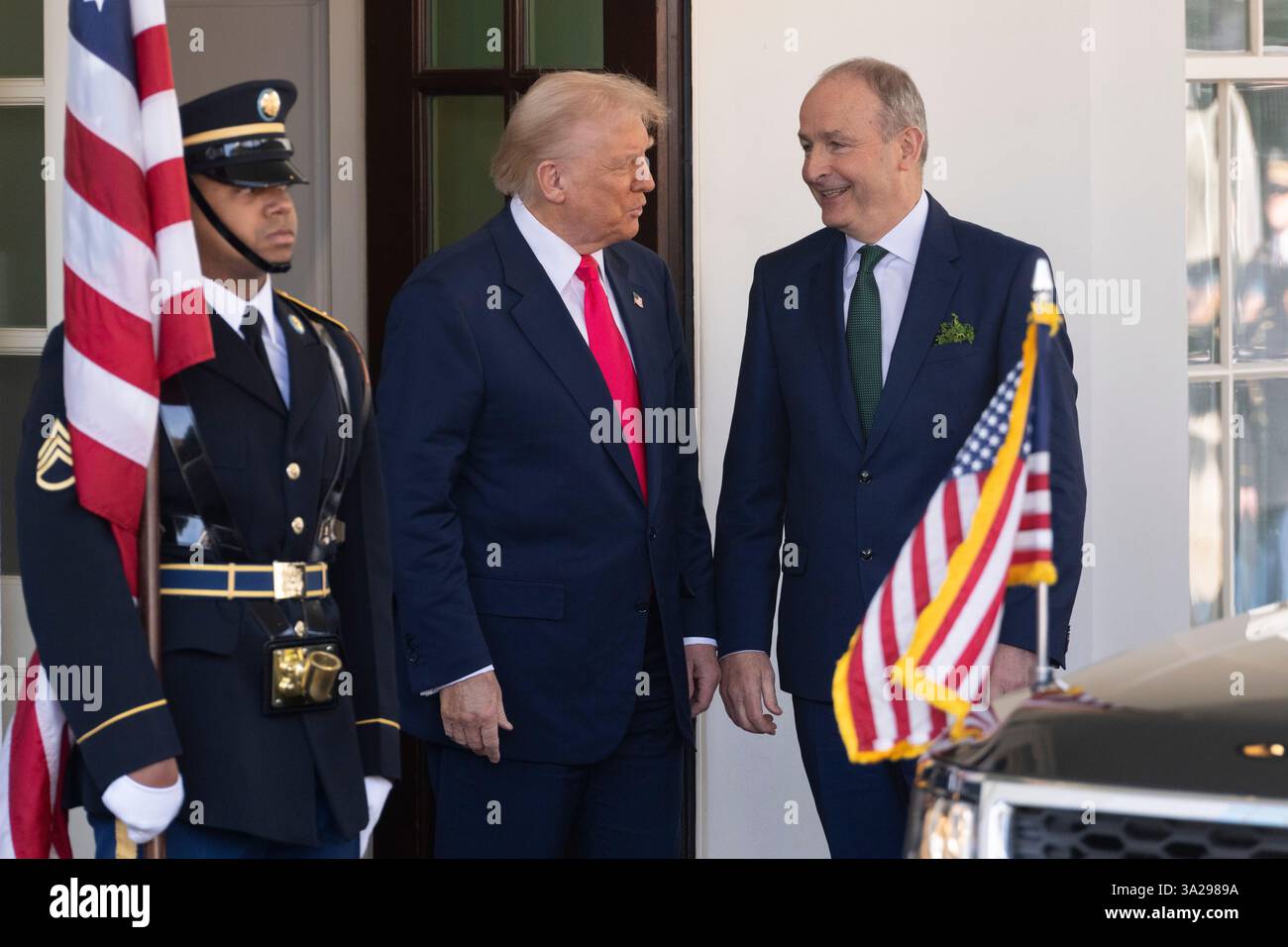United States President Donald J Trump welcomes the Taoiseach of ...