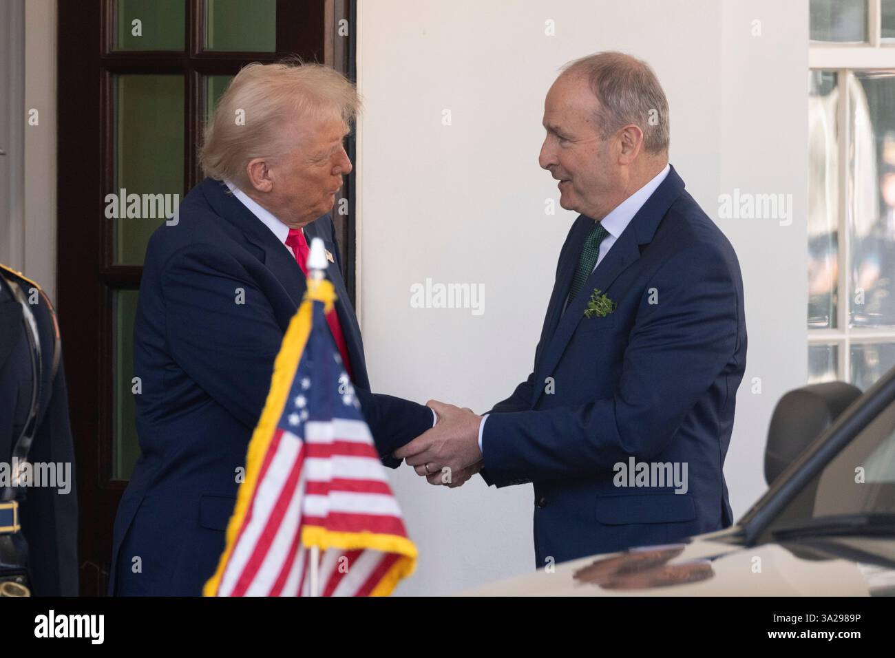 United States President Donald J Trump welcomes the Taoiseach of ...