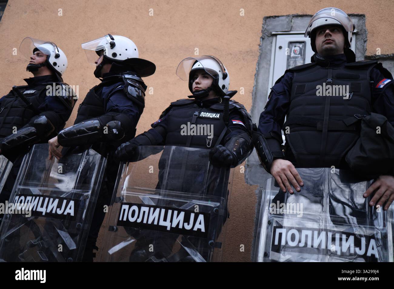 Serbia police protest hi-res stock photography and images - Alamy