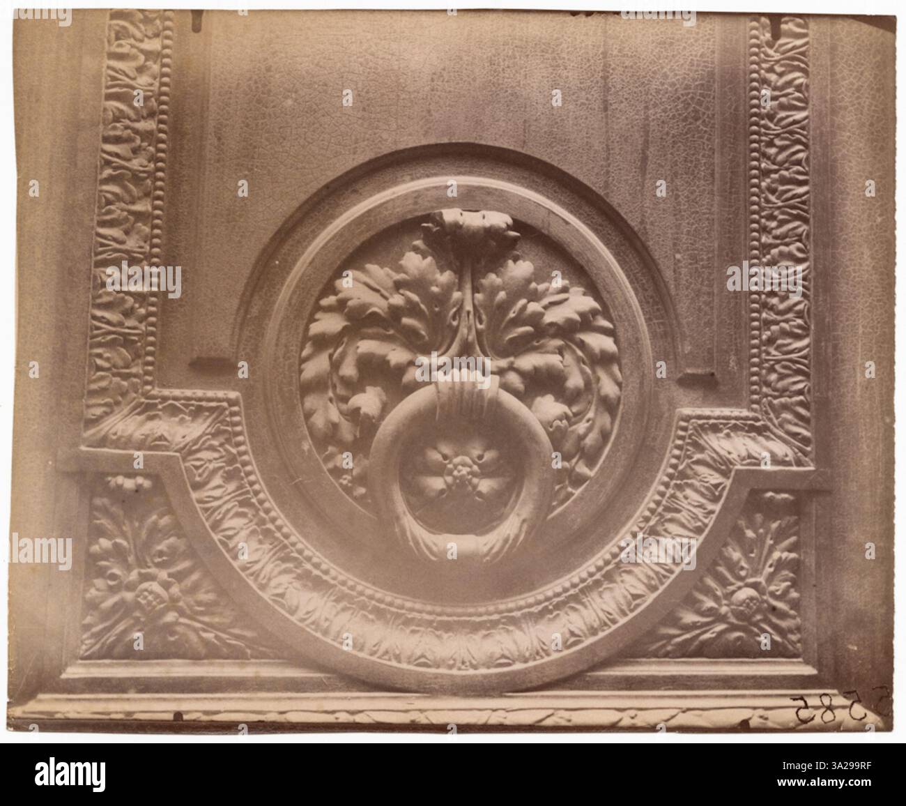 Historical parisian culture Cut Out Stock Images & Pictures - Alamy