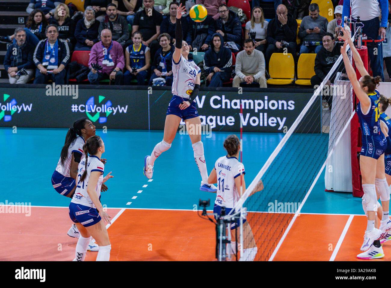 Florence, Italy. 12th Mar, 2025. Paulina Damaske (PGE Grot Budowlani ...